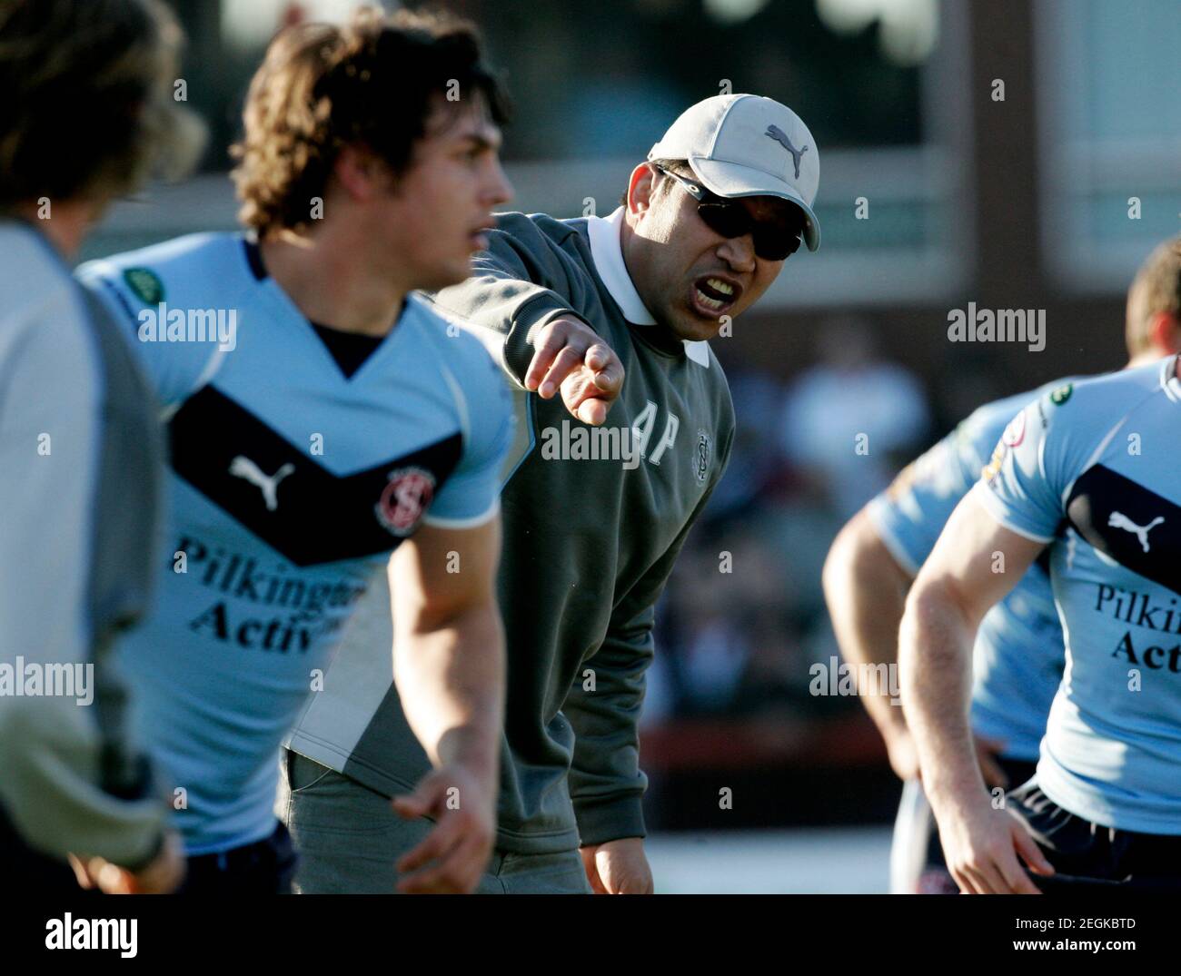 St helens strength and conditioning coach apollo perelini hi-res stock ...