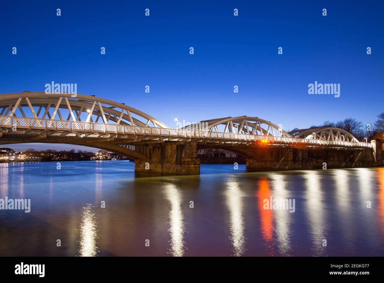 Barnes Railway Bridge at Dusk Stock Photo - Alamy