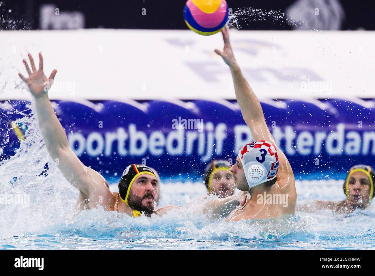 ROTTERDAM, NETHERLANDS - FEBRUARY 18: Mateo Cuk of Germany, Loren ...