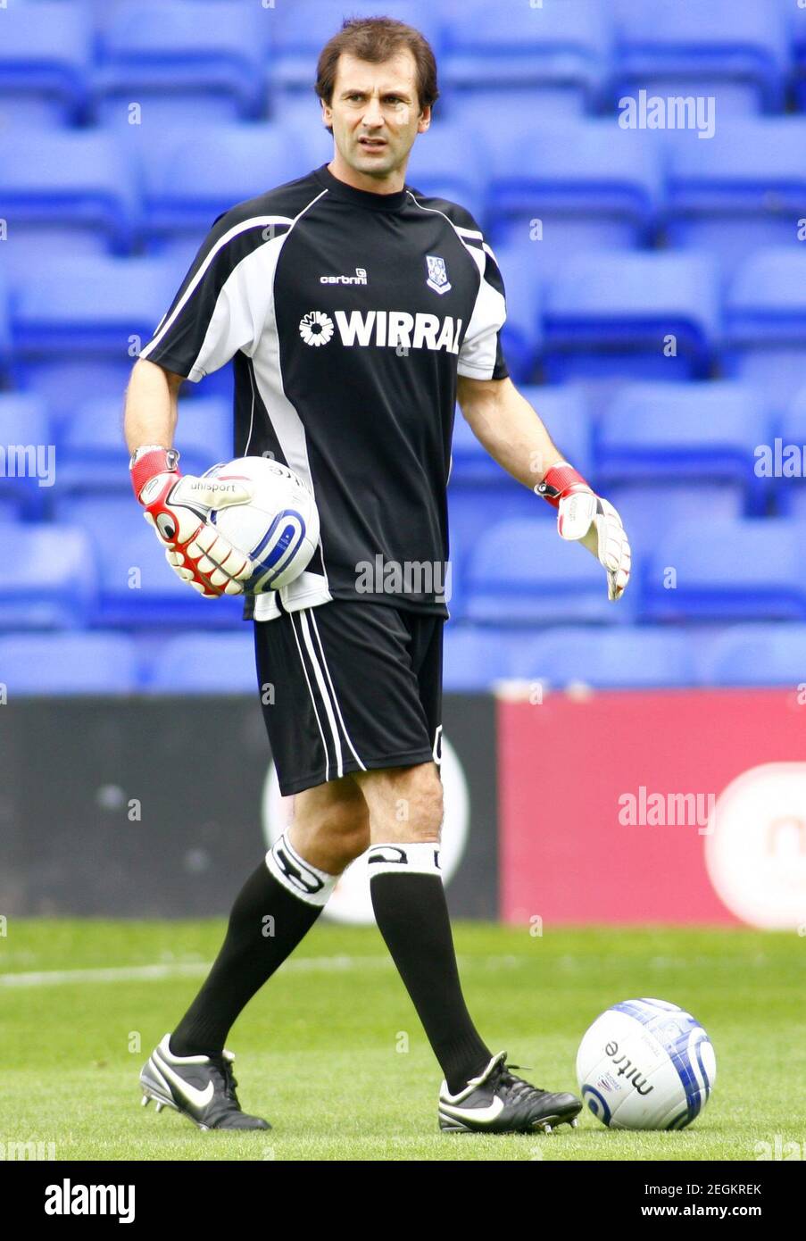 Oldham athletic goalkeeper hi-res stock photography and images - Alamy