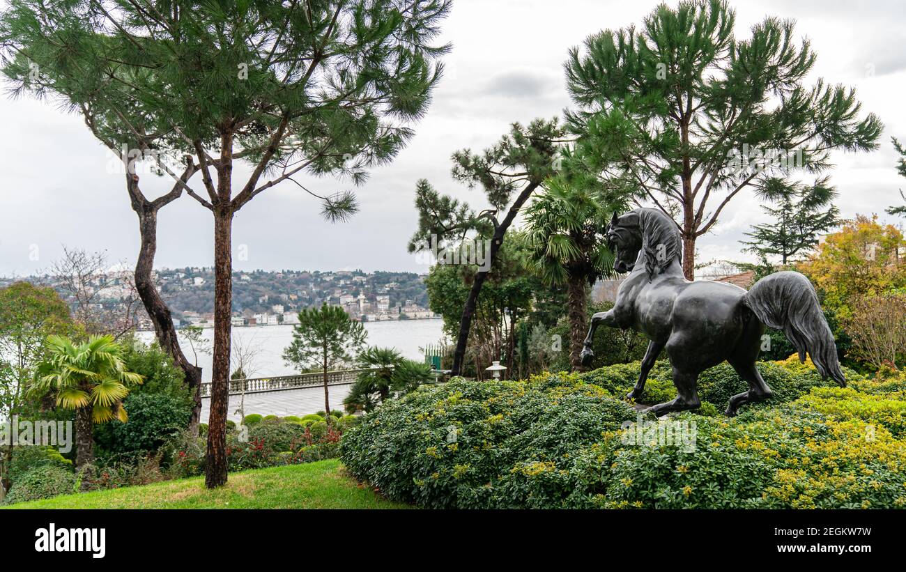 Sabanci family hi-res stock photography and images - Alamy