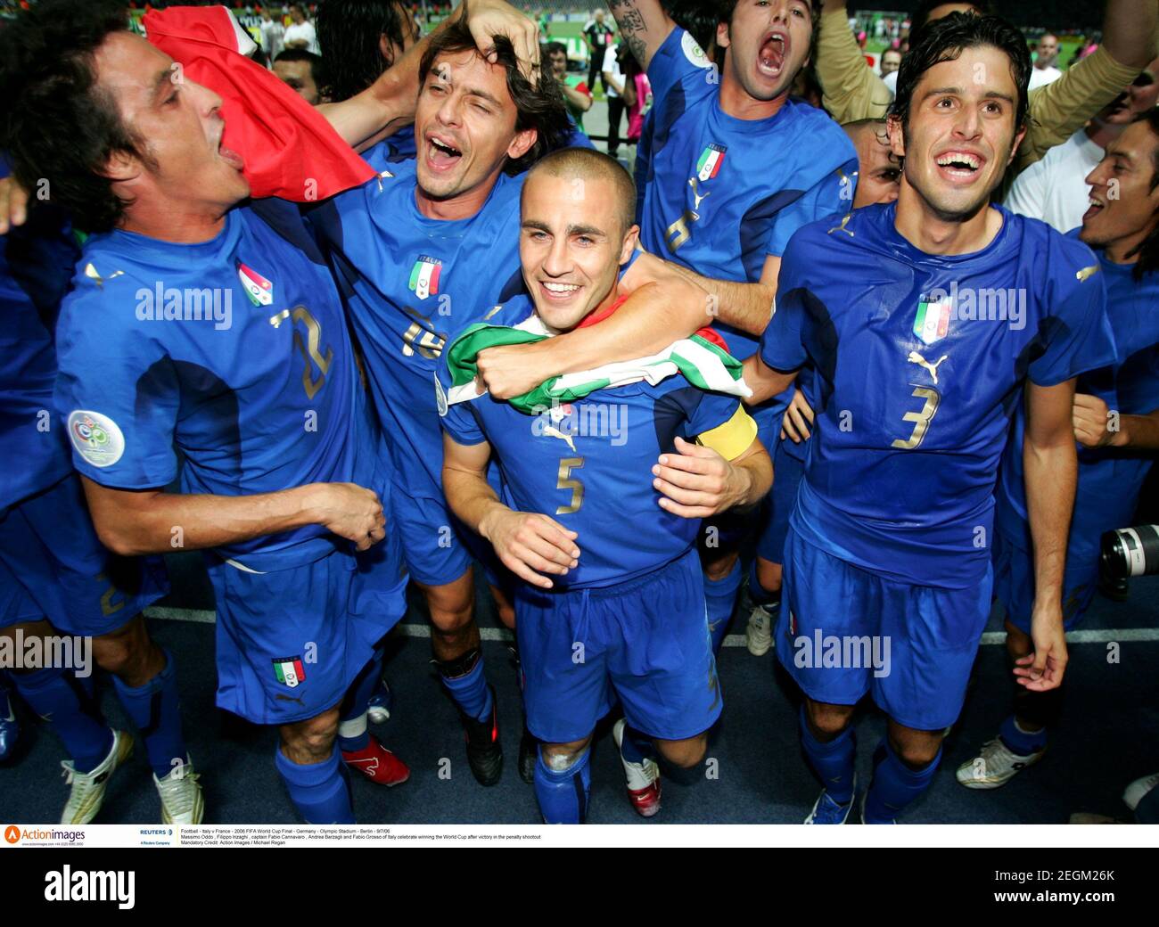 Italy celebrate after winning the fifa world cup hi-res stock ...