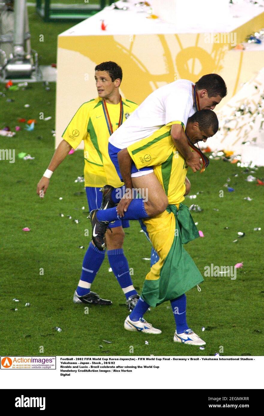 World cup final brazil v germany rivaldo hi-res stock photography and ...