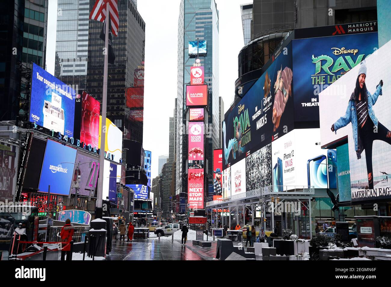 Jumbotron in Times Square displays the announcement of the landing of ...