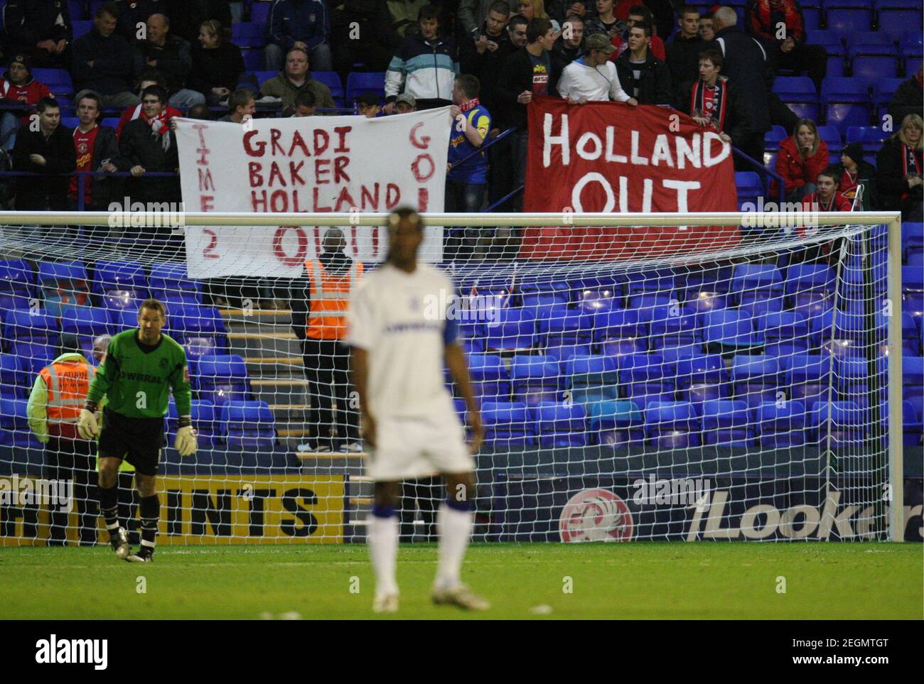 Crewe alexandra fans hi-res stock photography and images - Alamy
