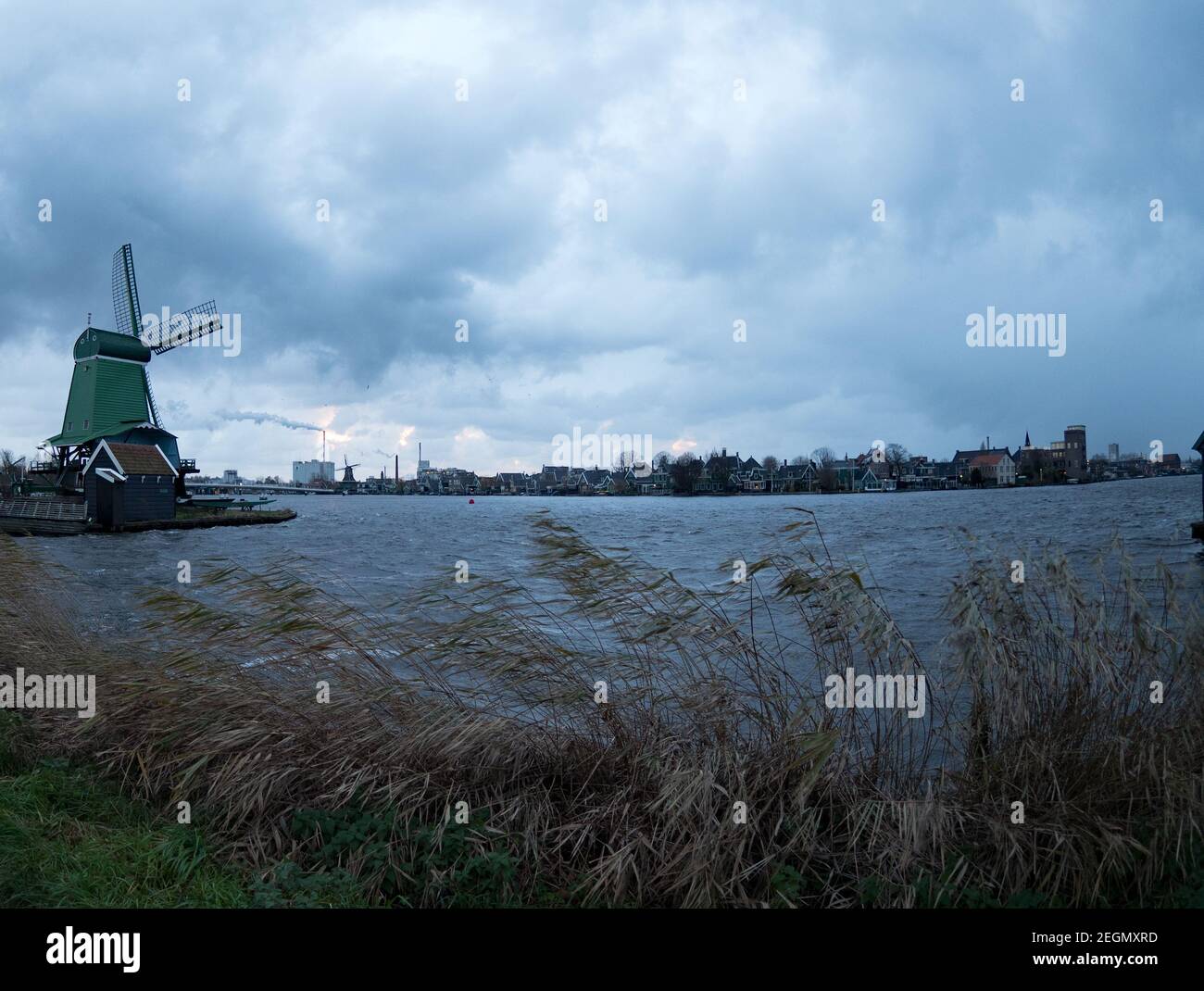 Side view windmill hi-res stock photography and images - Alamy