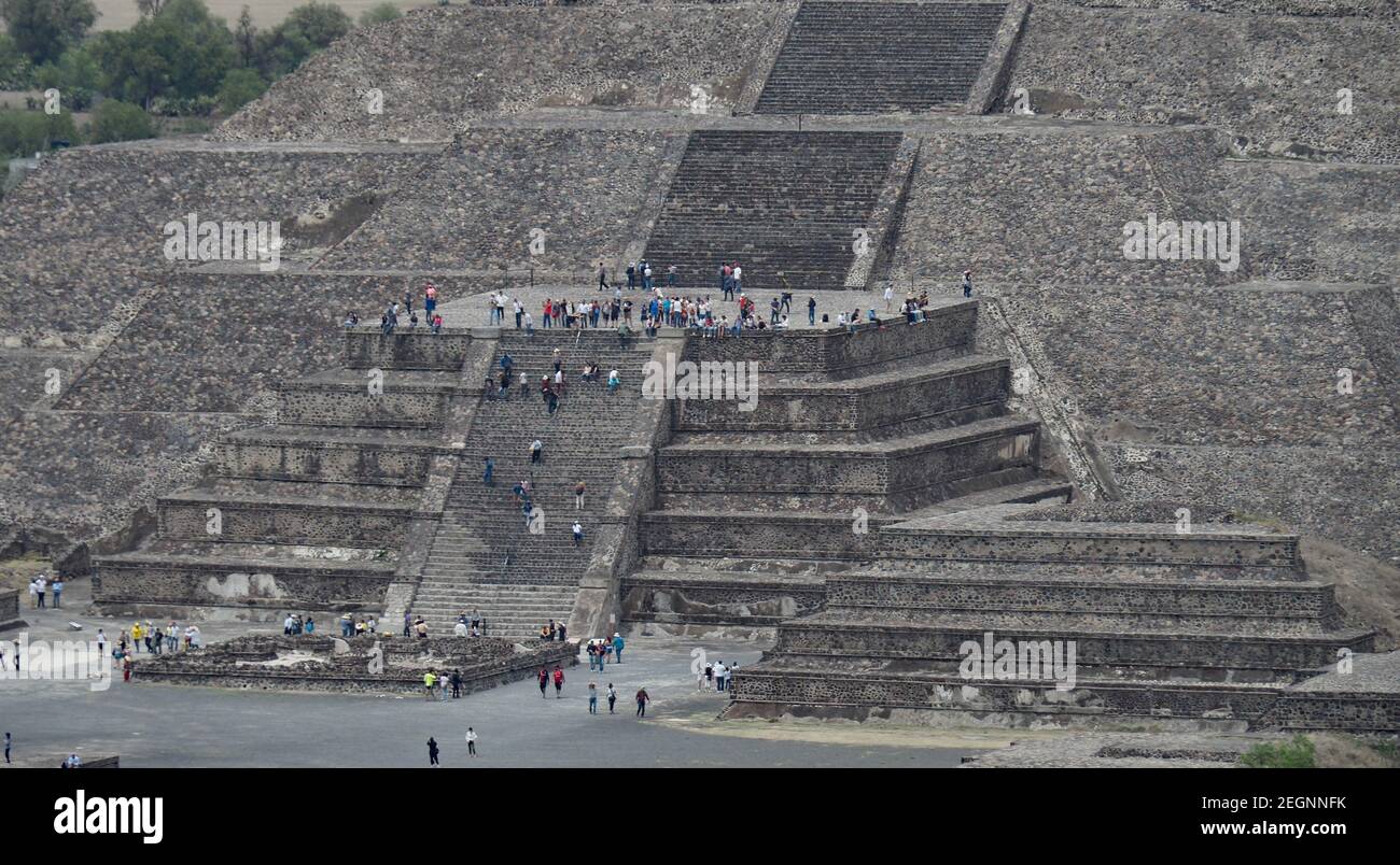 MEXICO, TEOTIHUACAN - APRIL 29, 2017 - Tourists going up and down ...