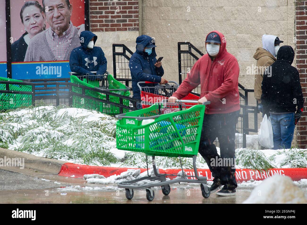 Fiesta grocery store hi-res stock photography and images - Alamy