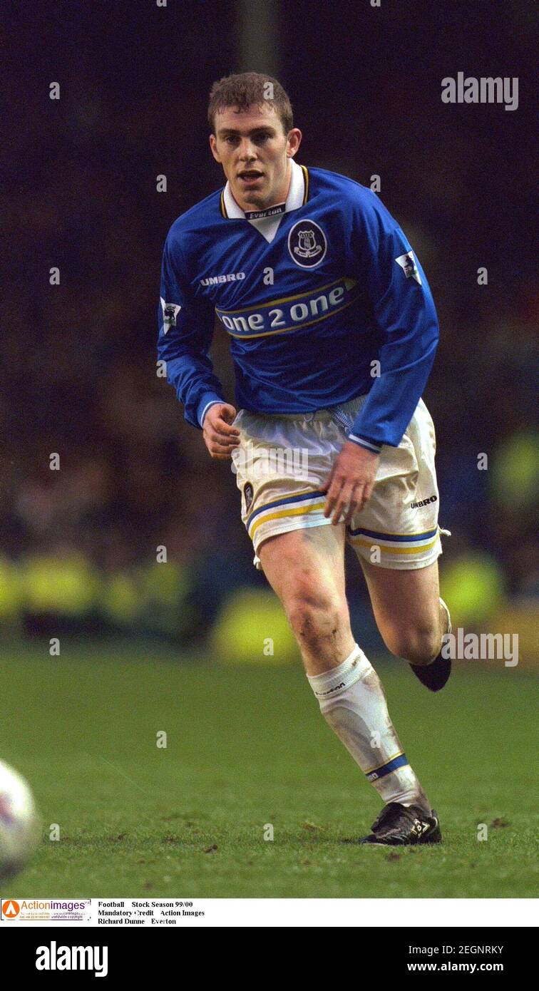 Richard dunne hi-res stock photography and images - Alamy