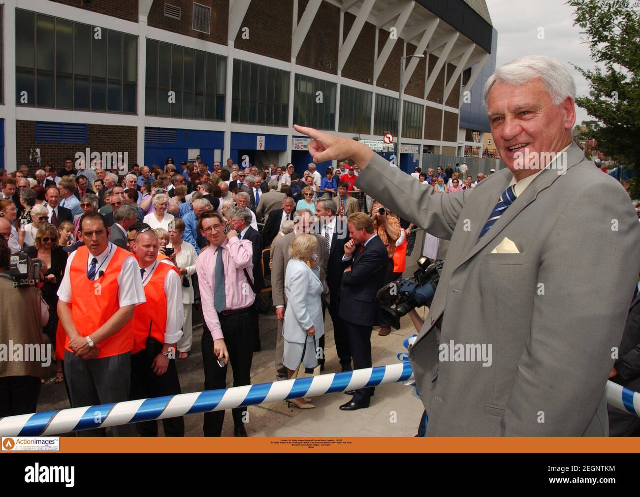 In honour sir bobby robson hi-res stock photography and images - Alamy