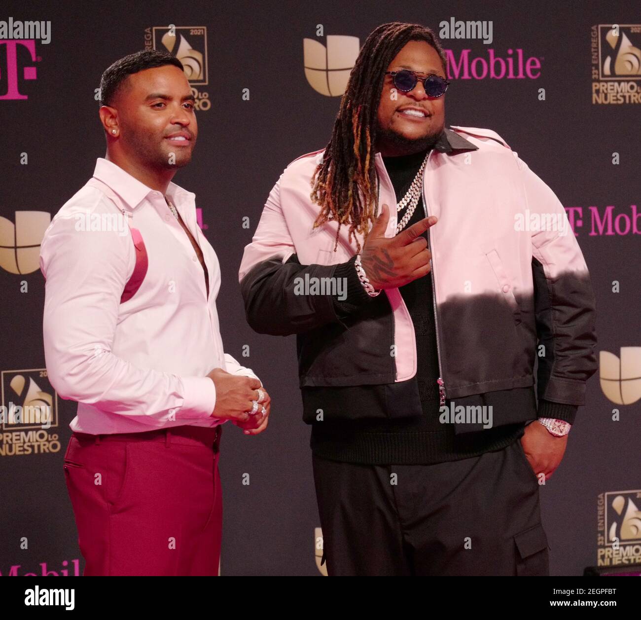 Zion Y Lennox Fantasma