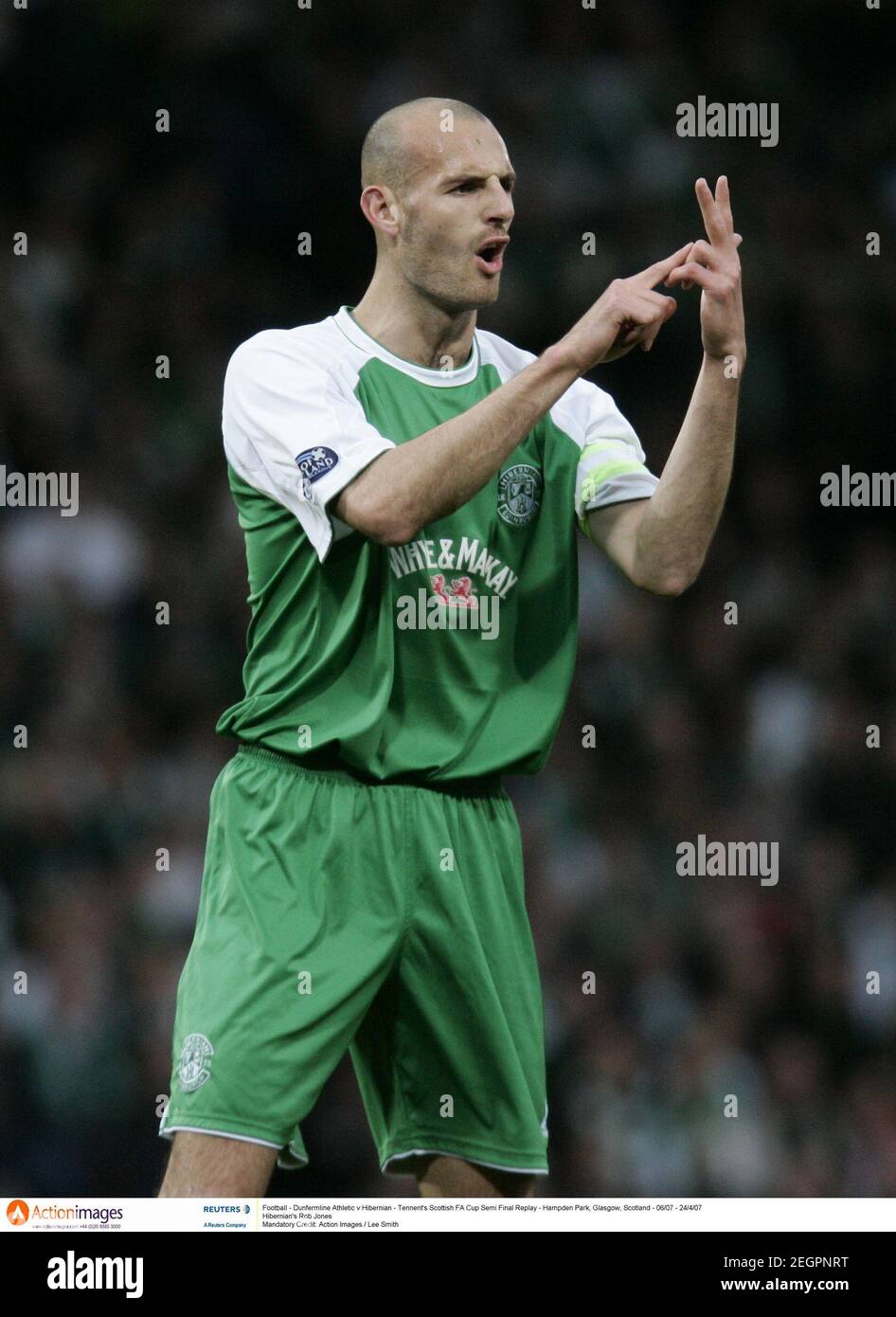 Hibernians rob jones hi-res stock photography and images - Alamy