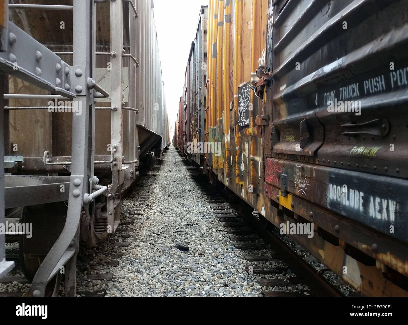 Shipping container graffiti hi-res stock photography and images - Alamy