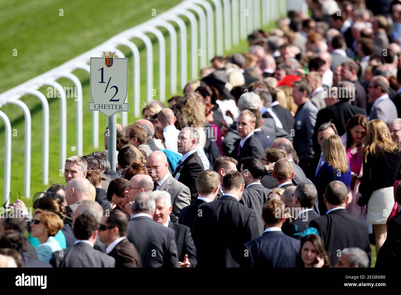 Chester racecourse general hi-res stock photography and images - Alamy