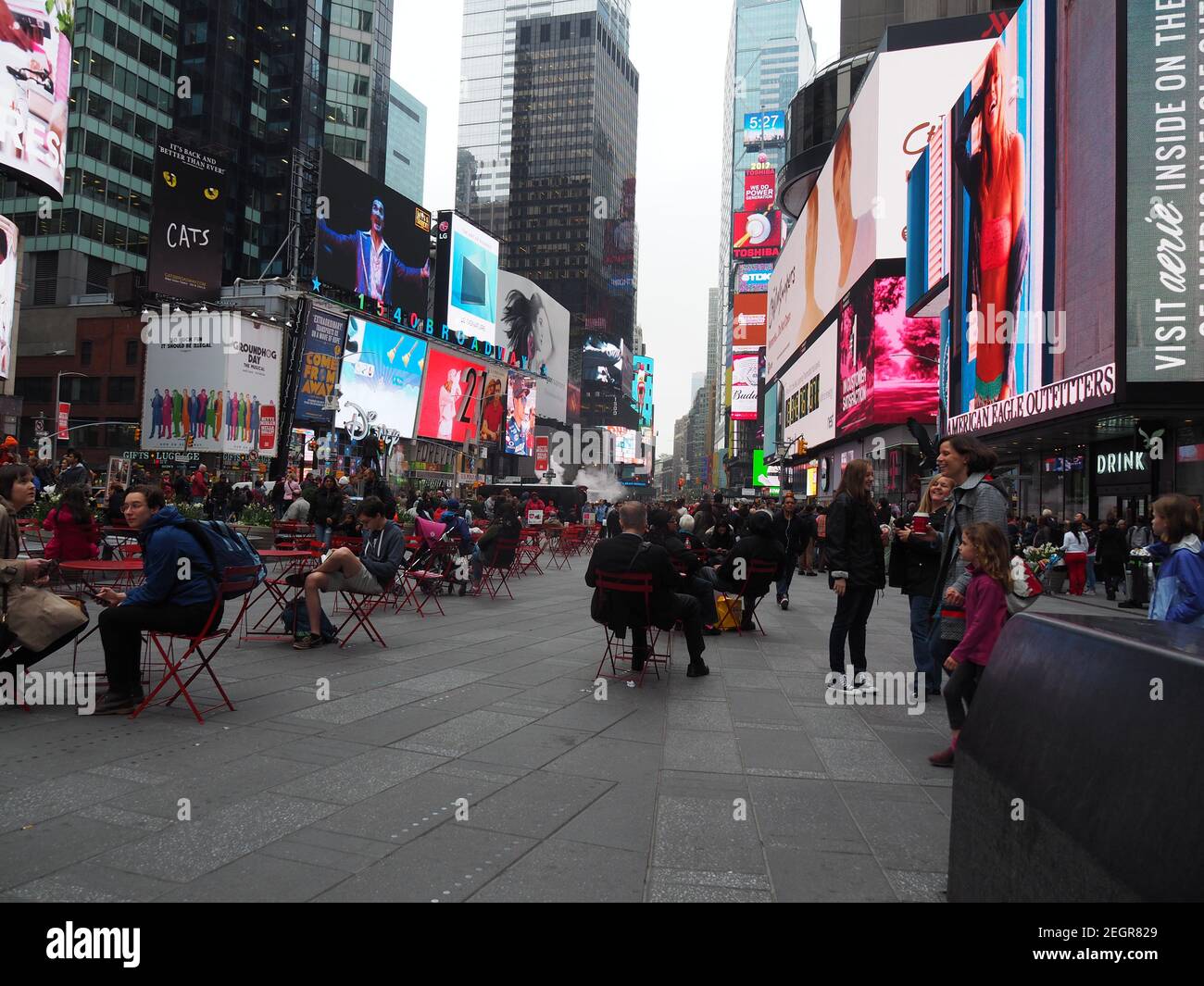 Timesquare hi-res stock photography and images - Alamy