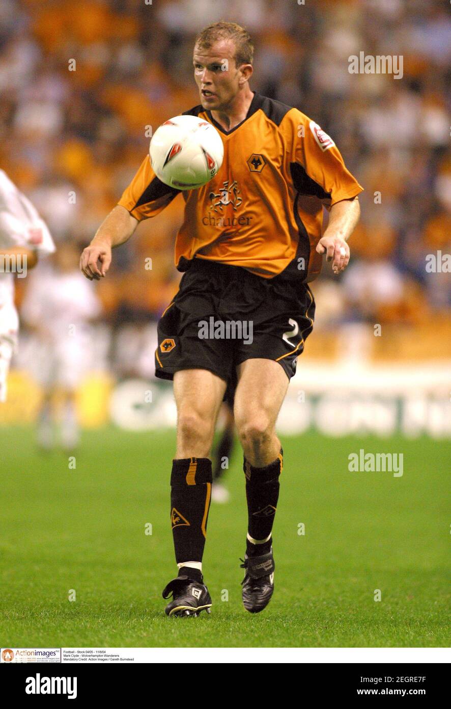Sport football action mark clyde hi-res stock photography and images ...