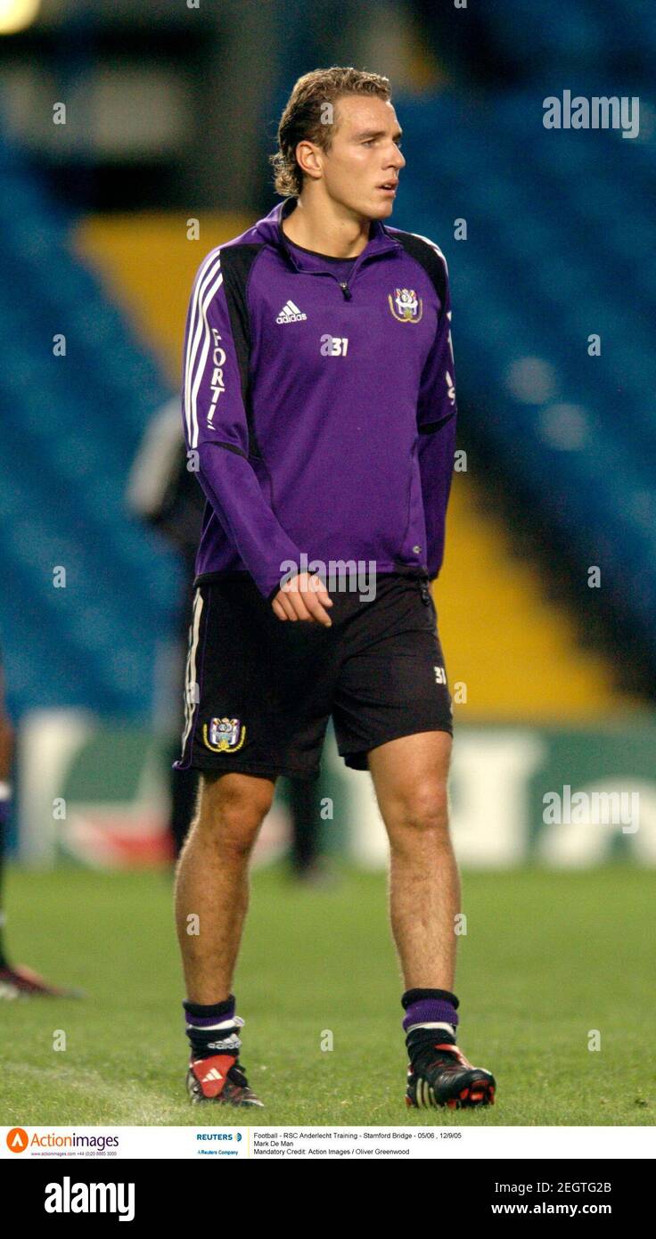 Mark de man football hi-res stock photography and images - Alamy