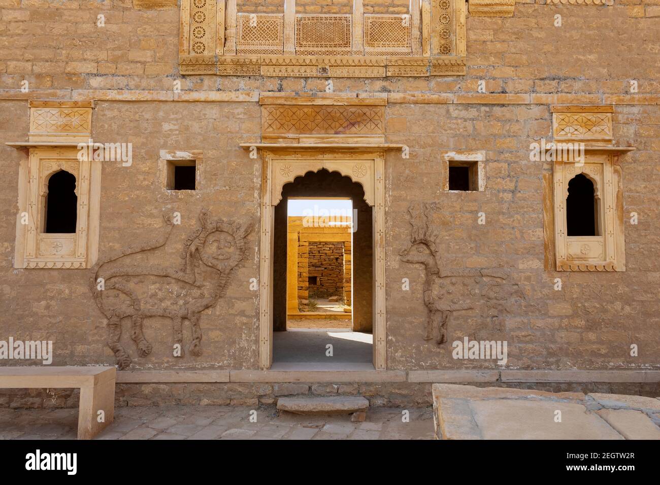 Old house in Kuldhara an abandoned village, Jaisalmer Rajasthan, India ...