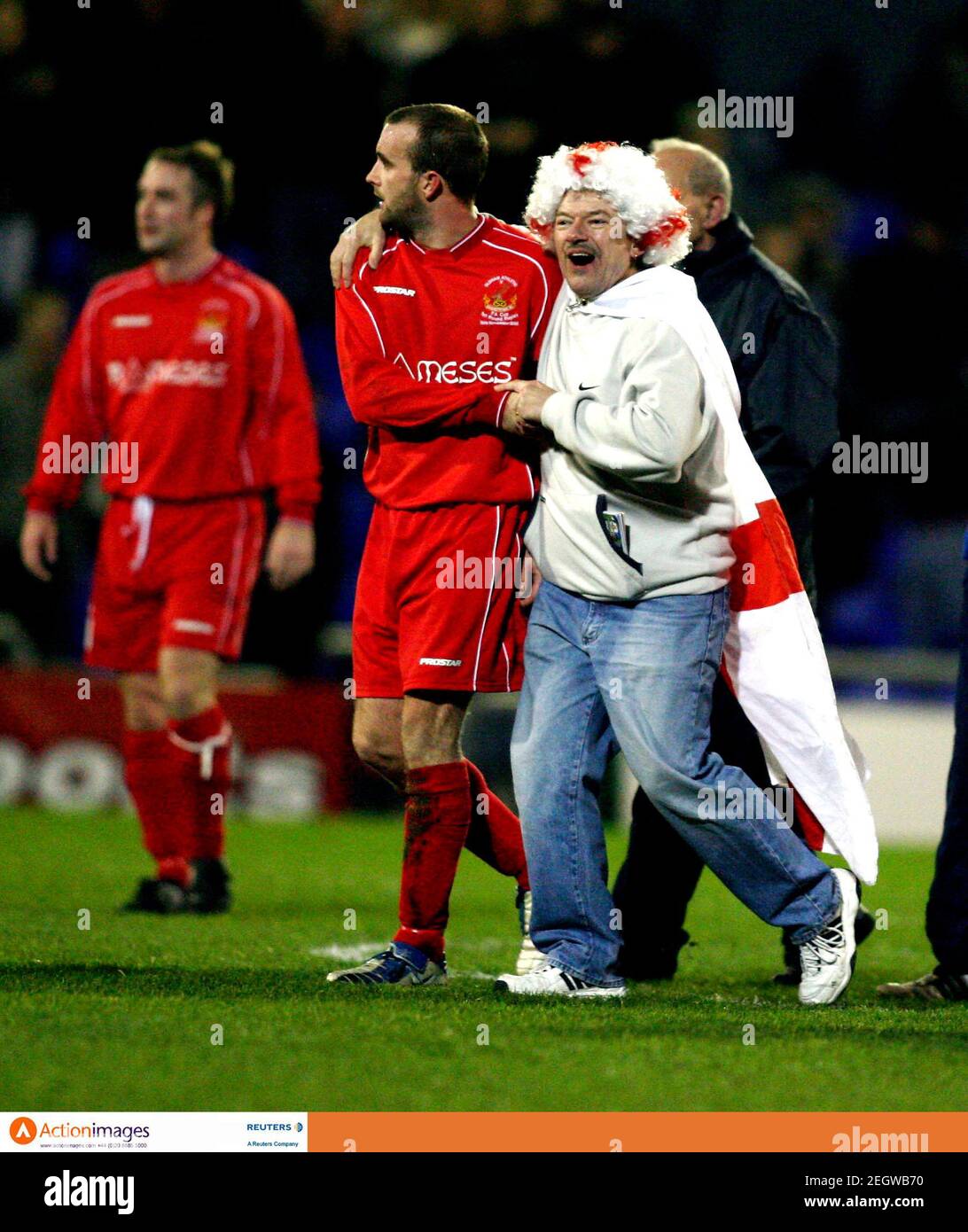 Boundary park pitch hi-res stock photography and images - Alamy