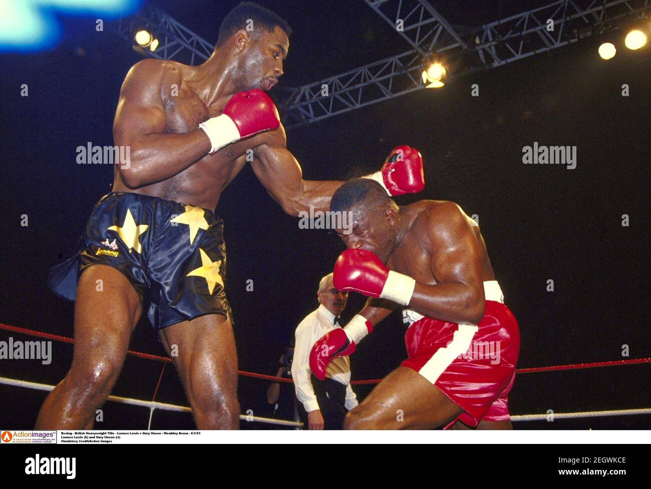 British heavyweight title hi-res stock photography and images - Alamy