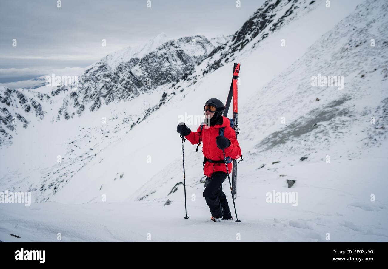 Rear view athlete freezing hi-res stock photography and images - Alamy