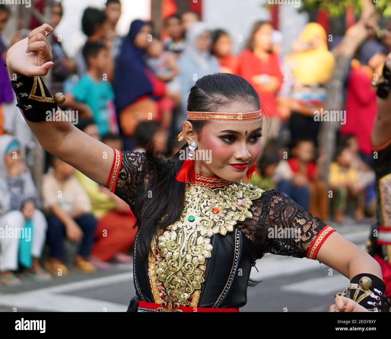 Traditional dance from Yogyakarta, Indonesia Stock Photo - Alamy