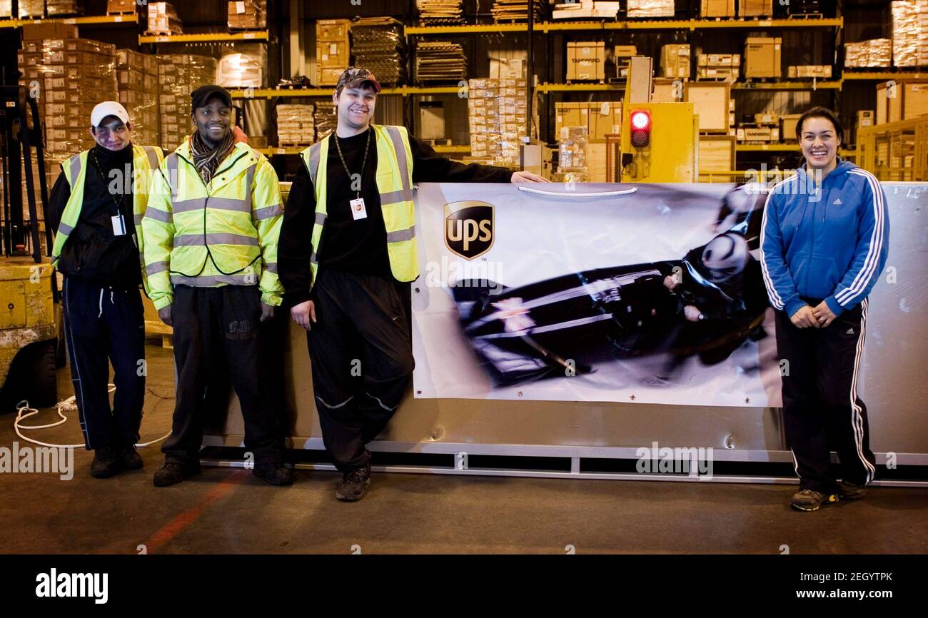 Ups scs hi-res stock photography and images - Alamy