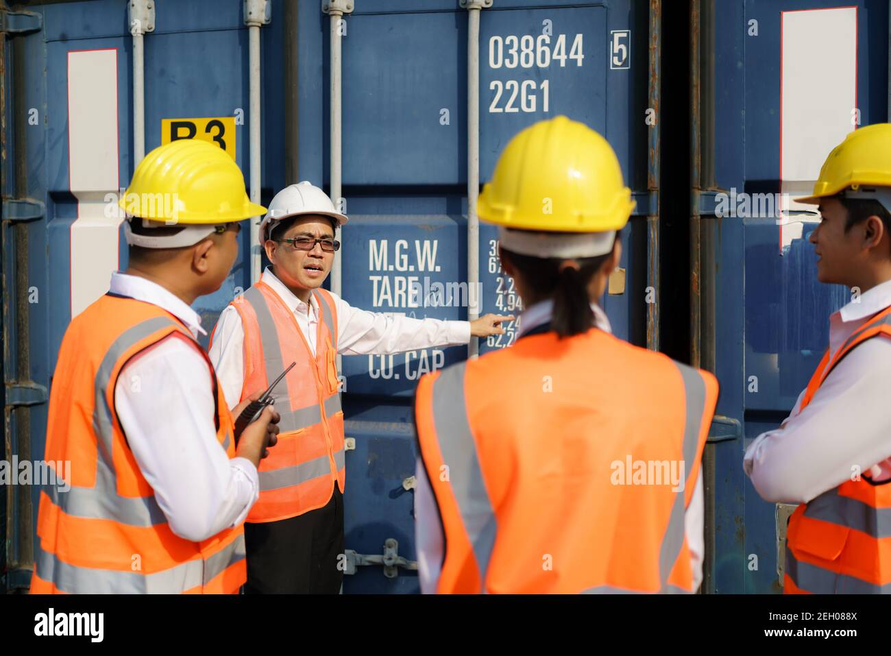 Worker practice hi-res stock photography and images - Alamy