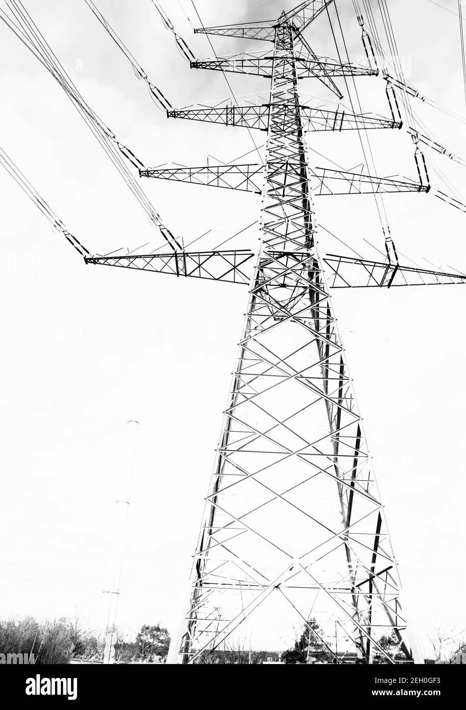 Live wire hi-res stock photography and images - Alamy