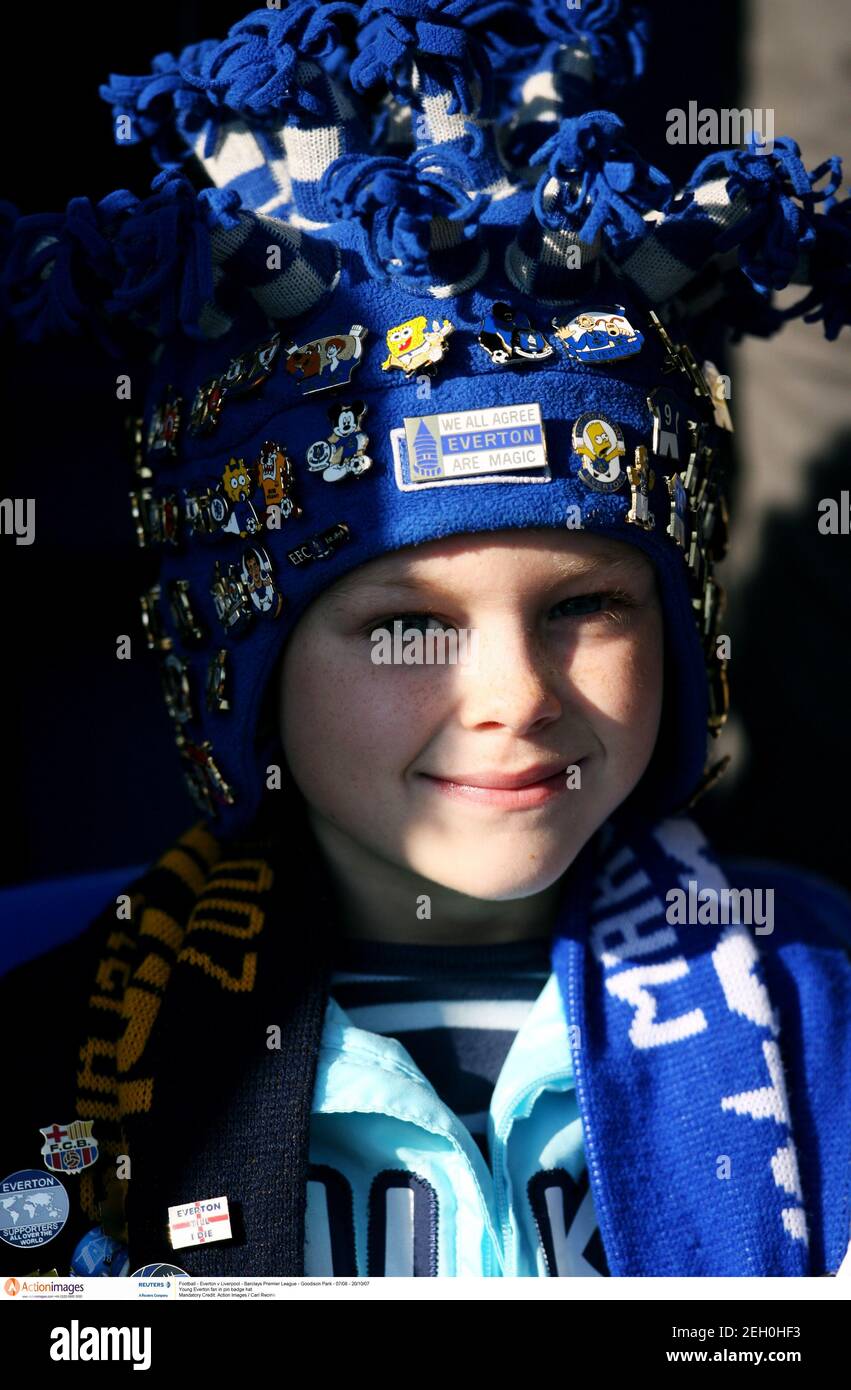 Football pin badge hi-res stock photography and images - Alamy