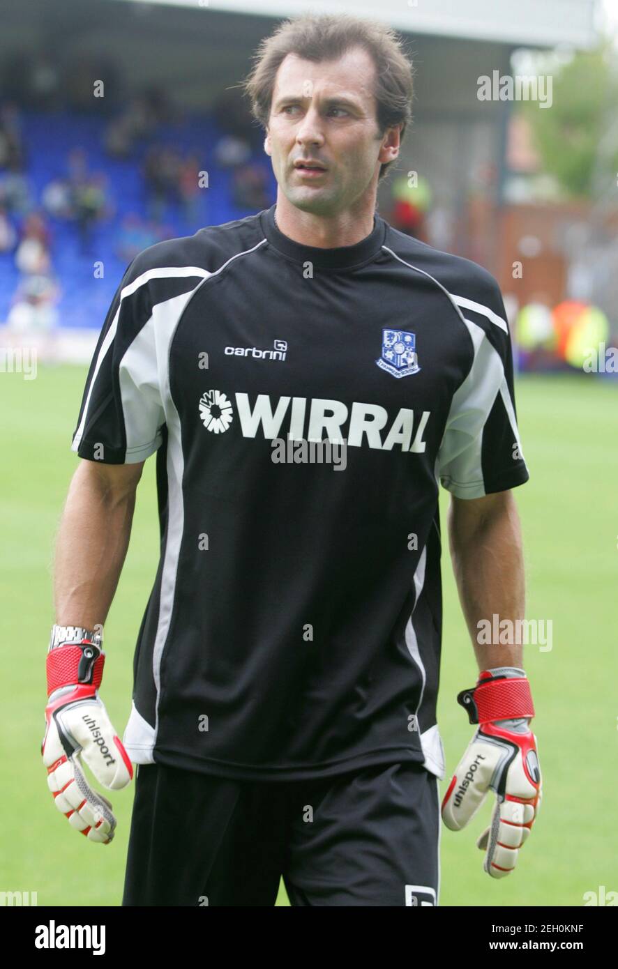 Tranmere rovers goalkeeper coach hi-res stock photography and images ...