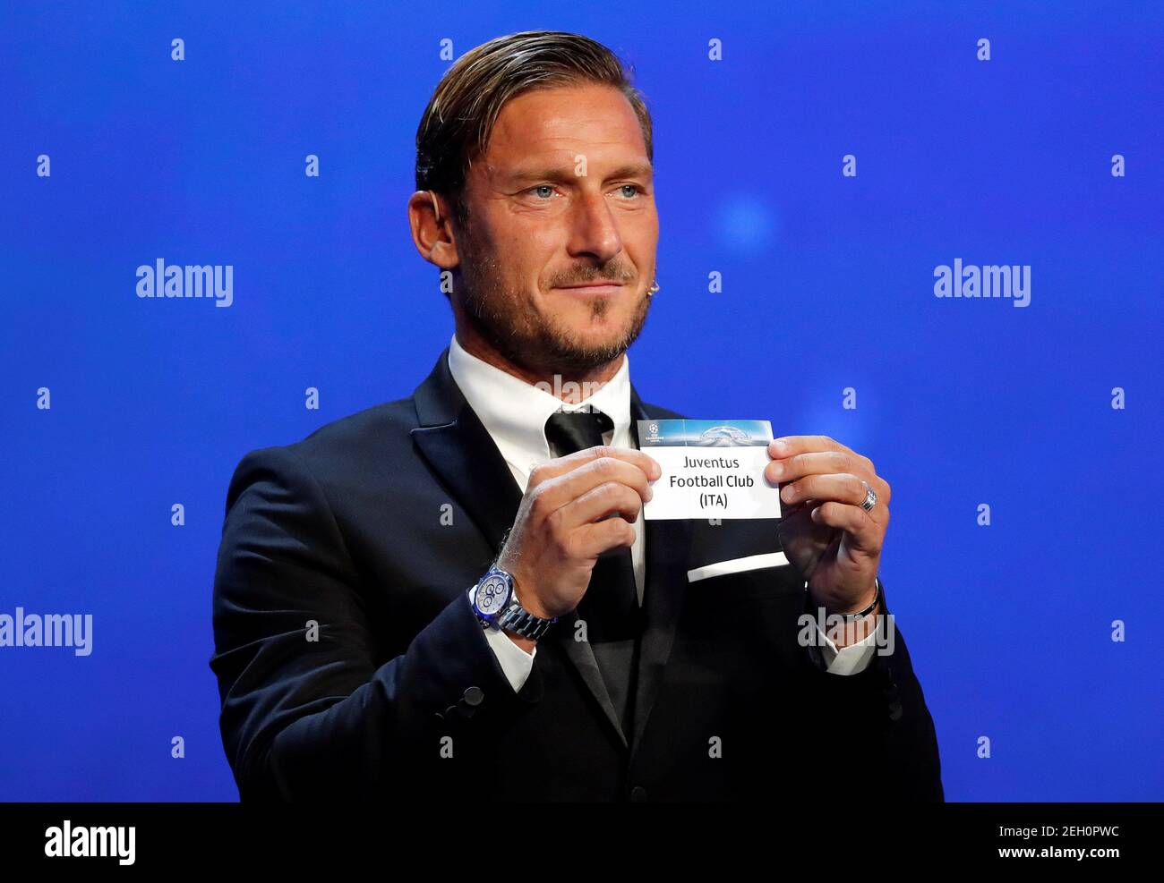 Champions league draw totti hi-res stock photography and images - Alamy