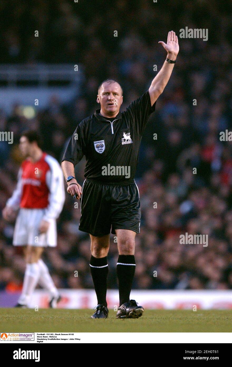Sport football action referee stock steve dunn hi-res stock photography ...