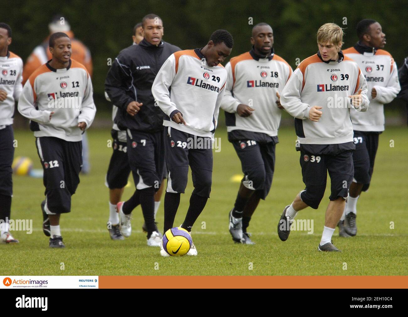 Soccer charlton athletic training sparrows lane hi-res stock ...
