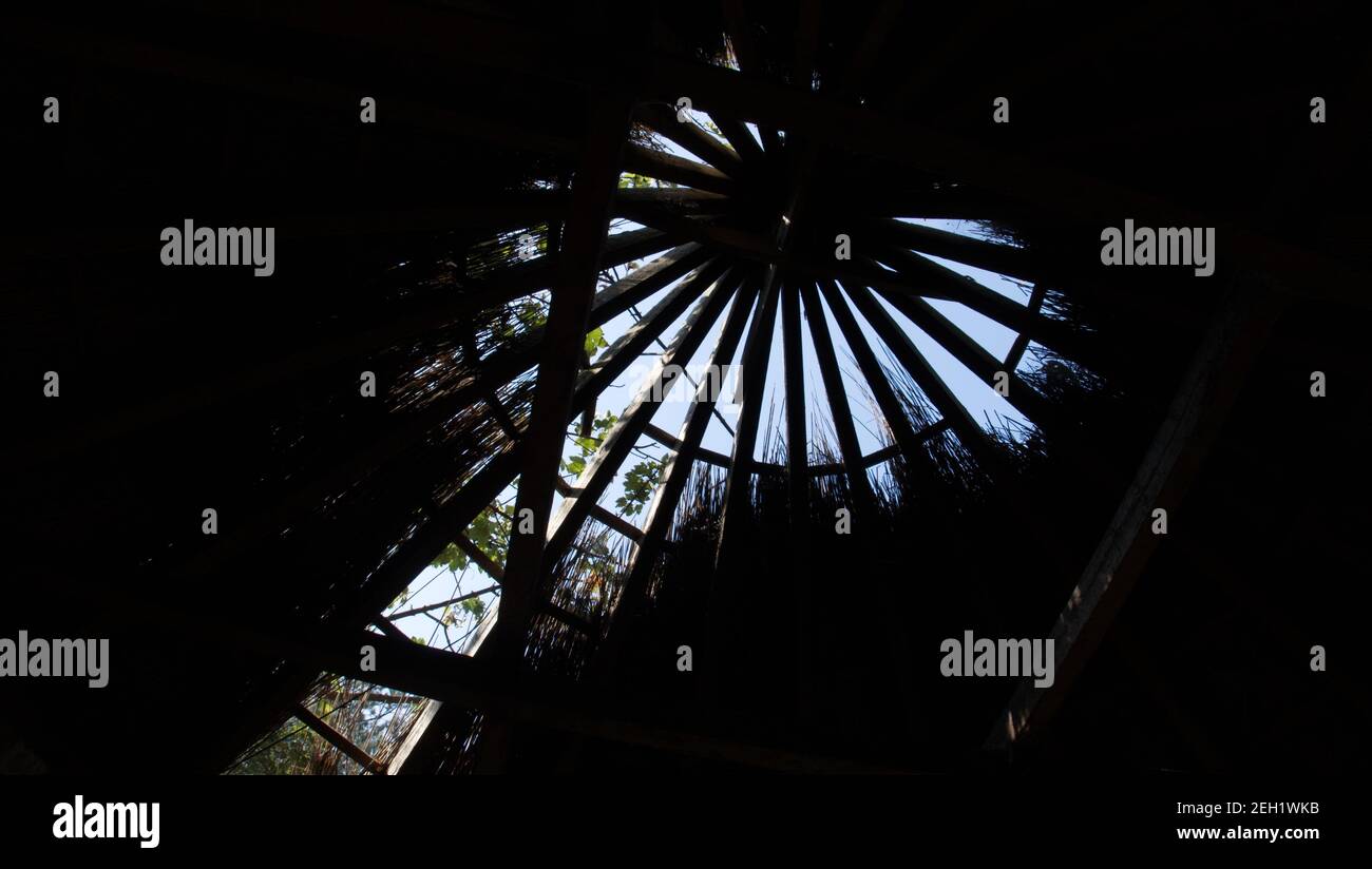 Dark wood building hi-res stock photography and images - Alamy