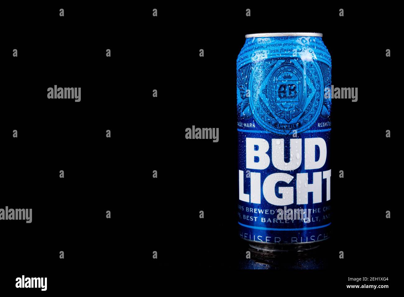 Bud light can hi-res stock photography and images - Alamy