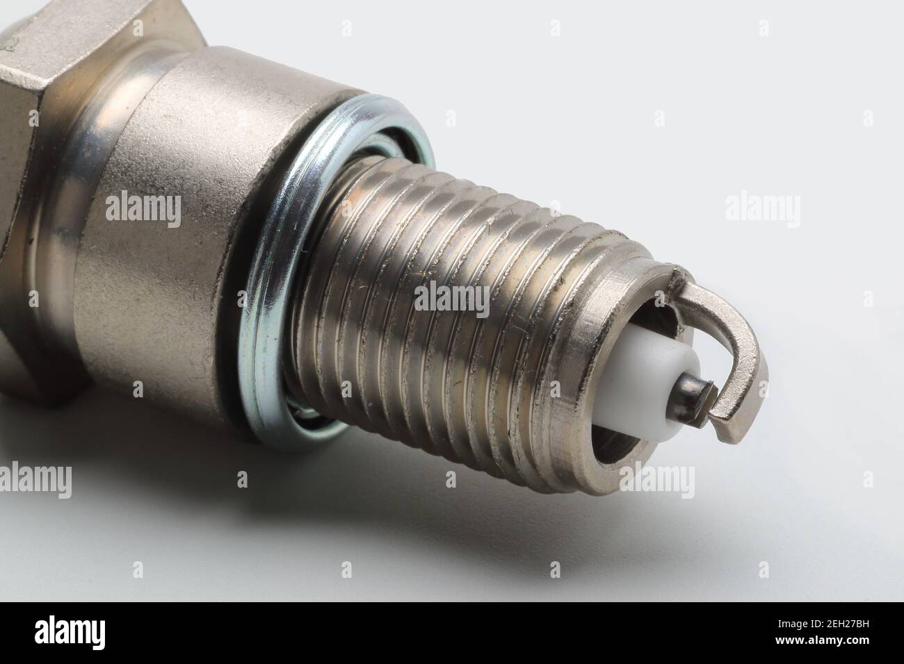 Magneto spark hi-res stock photography and images - Alamy