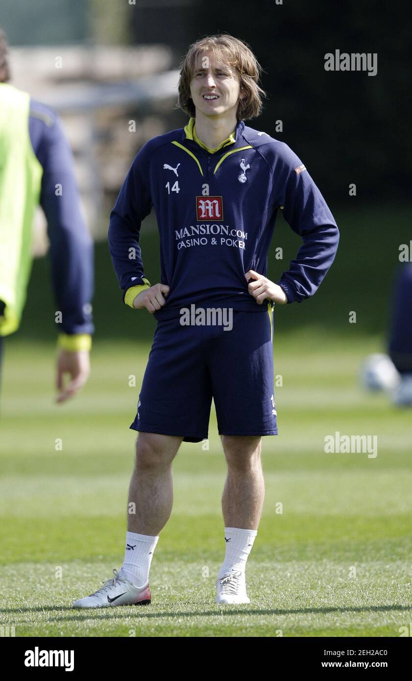 10 luka modric hi-res stock photography and images - Alamy