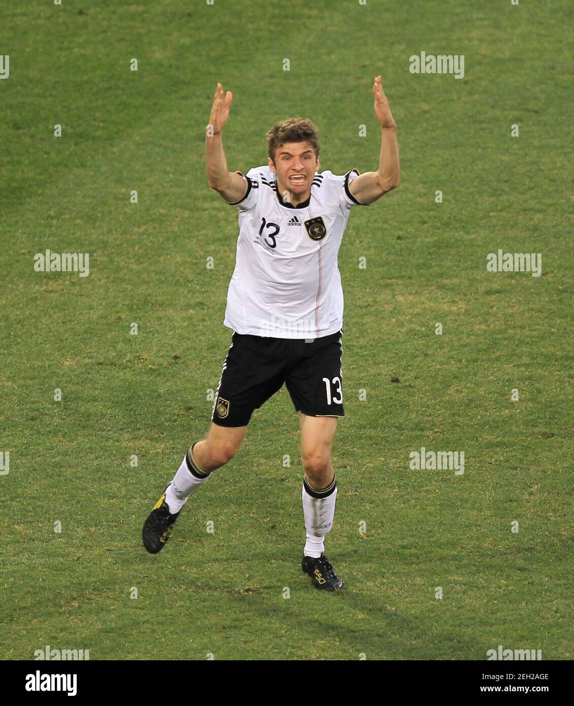 Thomas muller 2010 hi-res stock photography and images - Alamy