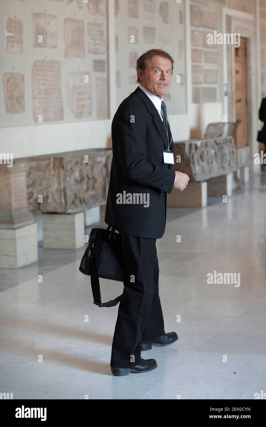 Rome, Italien. 18th Feb, 2021. ACE;ENTERTAINMENT (GENERAL)Terence Hill ...