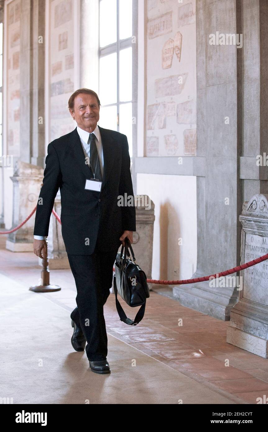 Mario girotti terence hill hi-res stock photography and images - Alamy