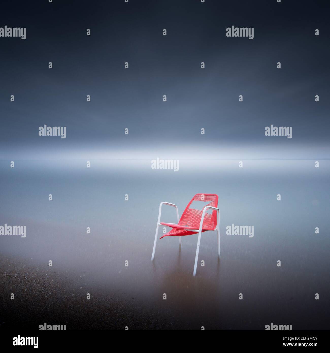 Broken chair abandoned beach hi-res stock photography and images - Alamy