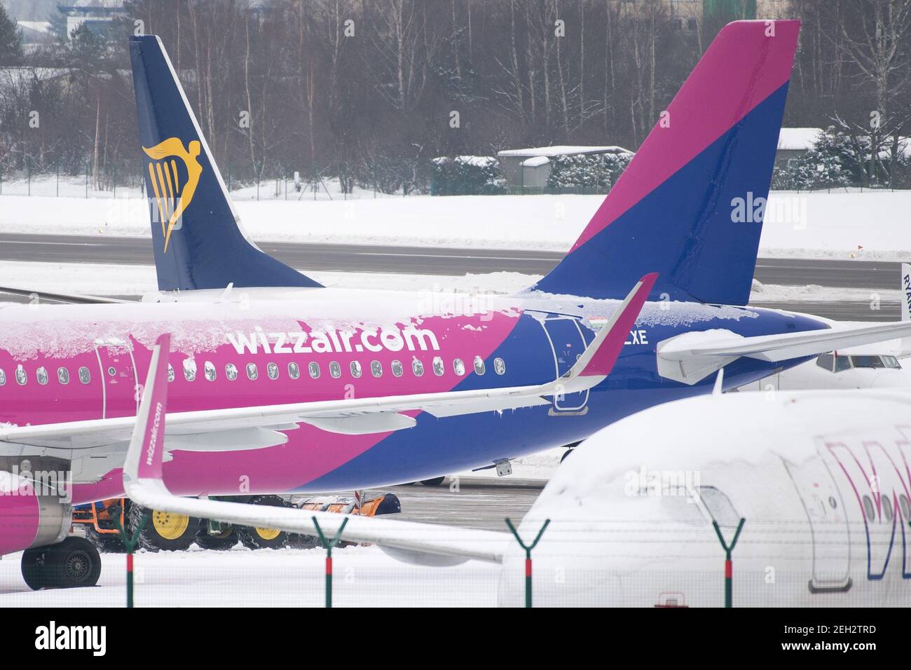 Low cost airline Ryanair aircraft Boeing 737-800 and low cost airline ...