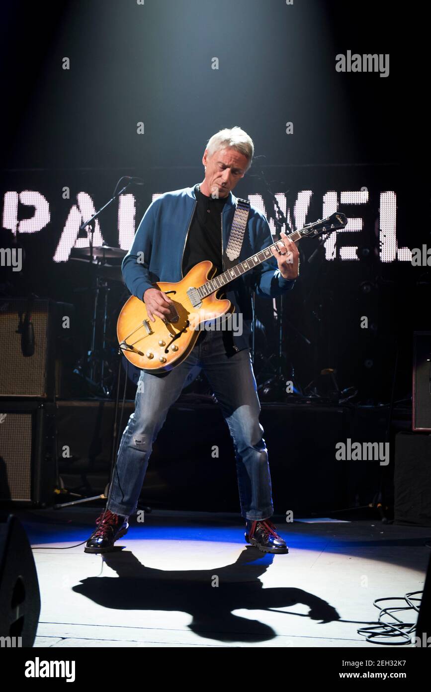 Paul Weller performs on stage for the Teenage Cancer Trust annual ...