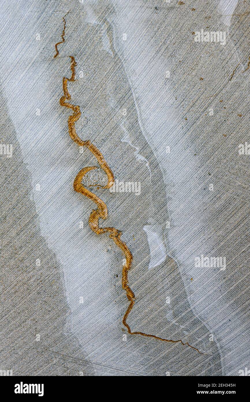 Vein running through slate Stock Photo - Alamy