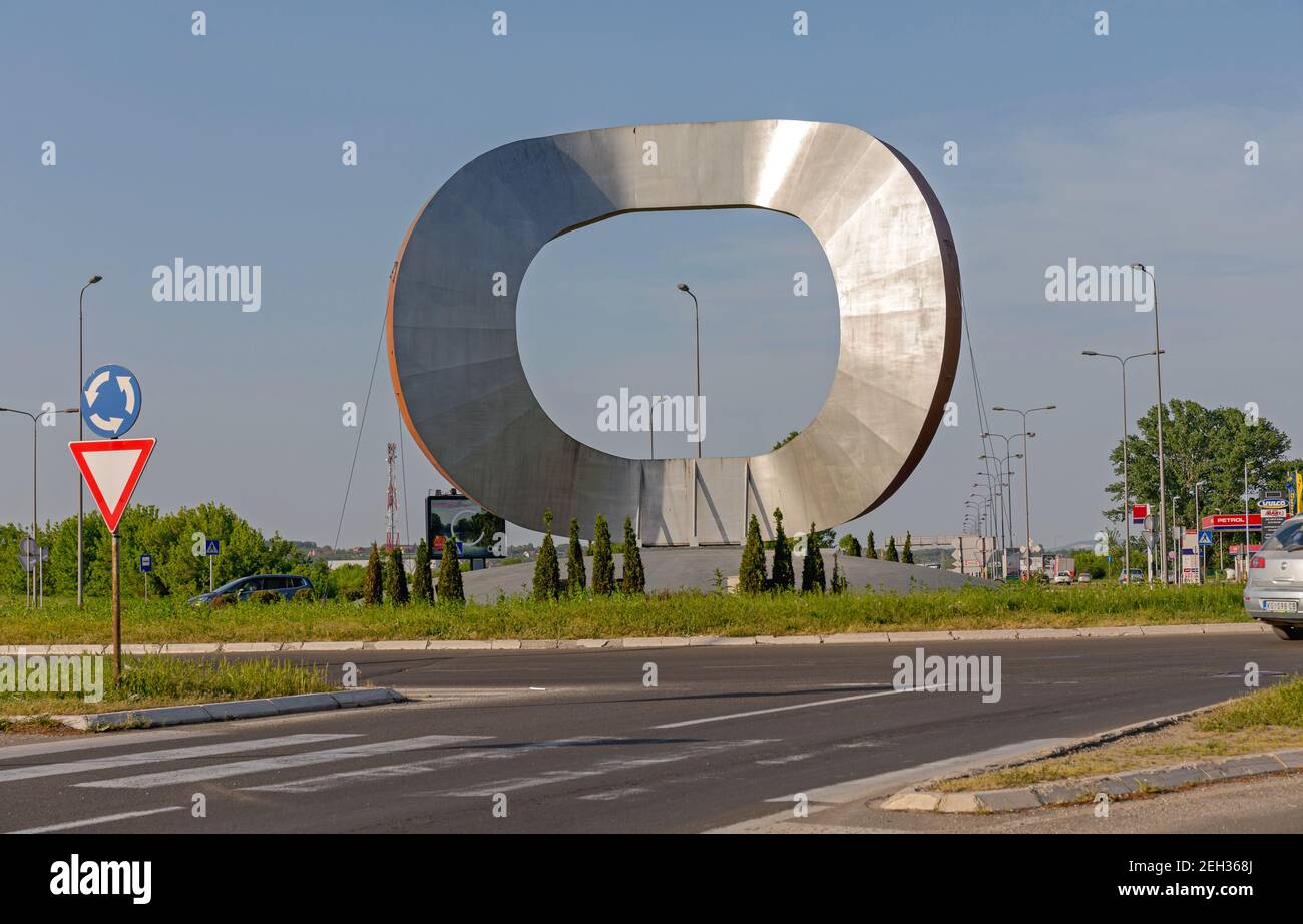 Metal roundabout sign hi-res stock photography and images - Alamy