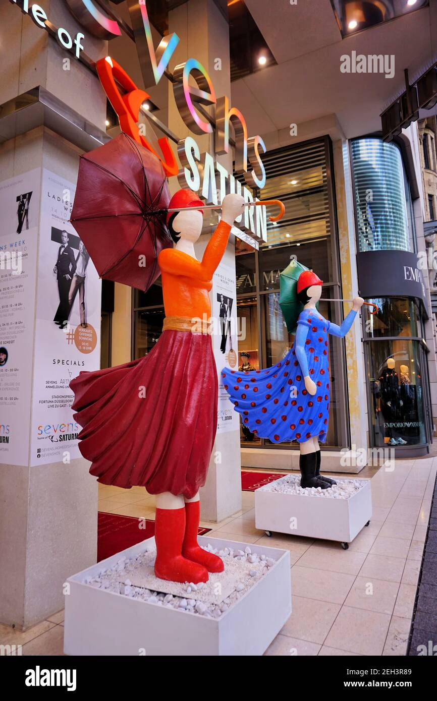 Rainy Shopping Centre High Resolution Stock Photography and Images - Alamy
