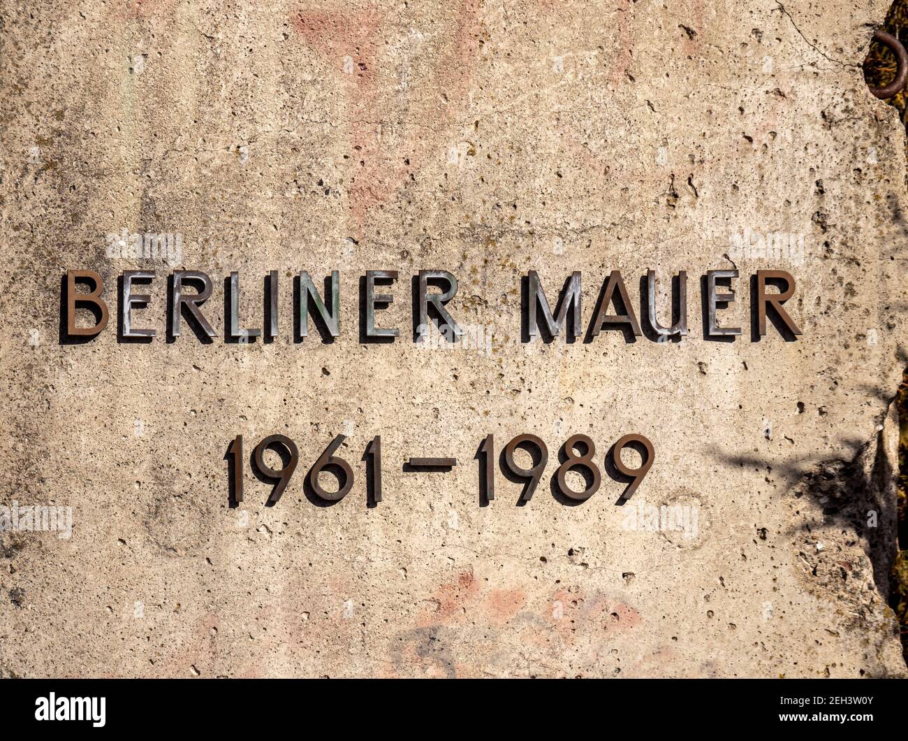 Symbolic picture of the Berlin Wall 1961-1989 Stock Photo - Alamy