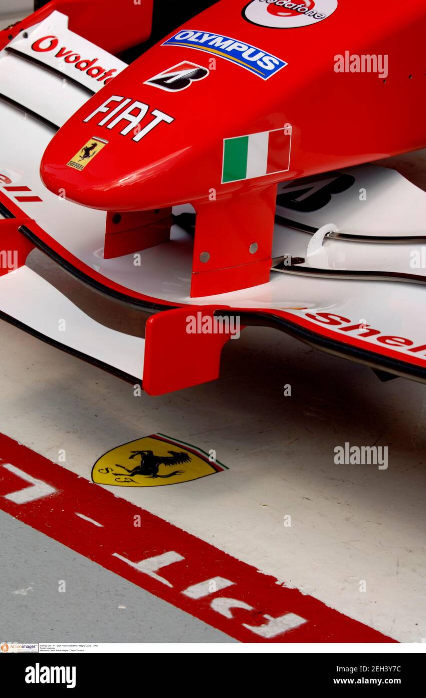 Formula one nose cone hi-res stock photography and images - Alamy