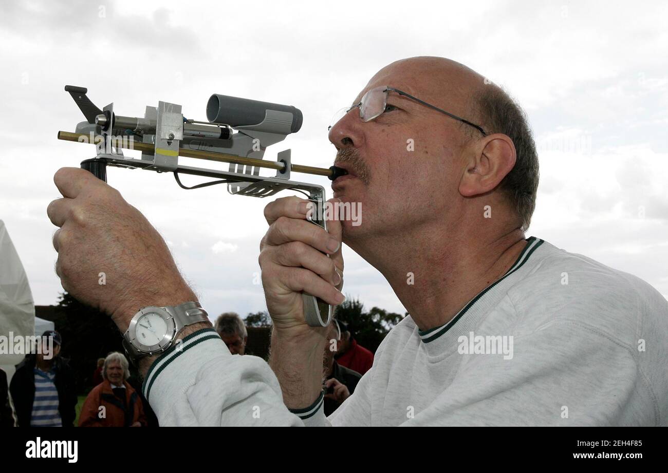 Pea shooting champion hi-res stock photography and images - Alamy